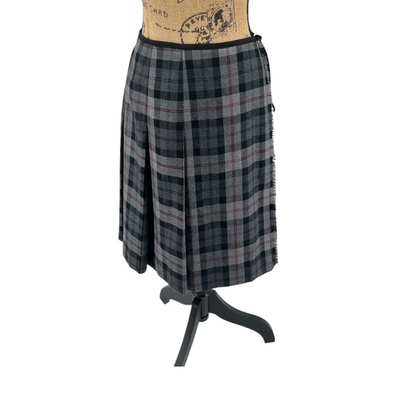 Brahmin | Skirts | Vintage Brahmin Wool Gray Black Tartan Plaid Skirt ...
